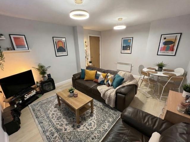 2 Bed Flat, Minster Court, LE1
