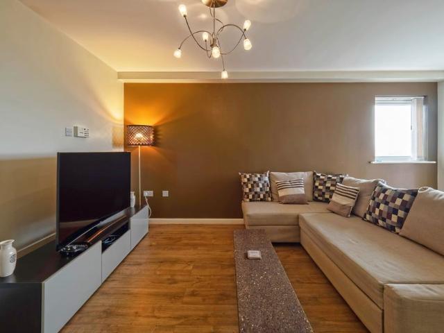 2 Bed Flat, Moore View, HA9