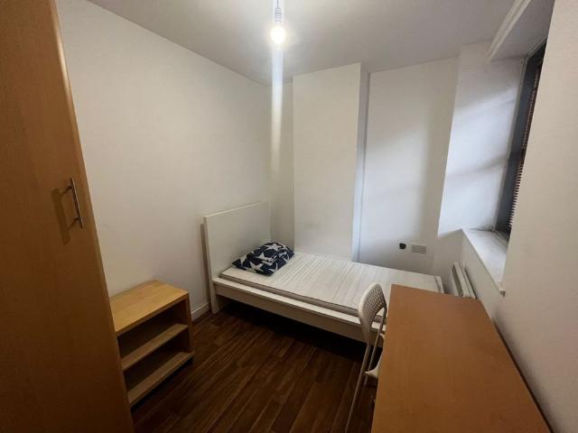 2 Bed Flat, Montana House, M1