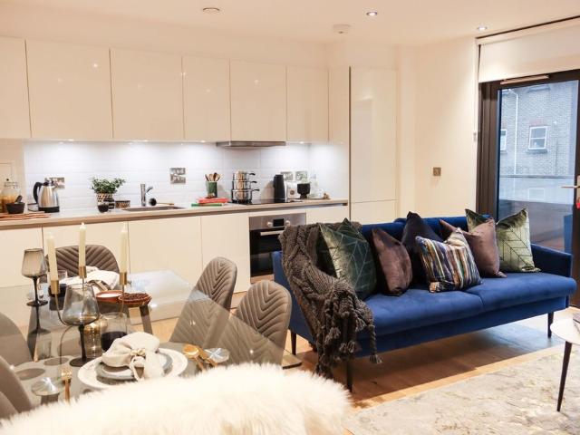 2 Bed Flat, Montrose Crescent, HA0