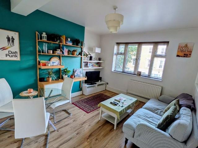 2 Bed Flat, Morant House, SW9