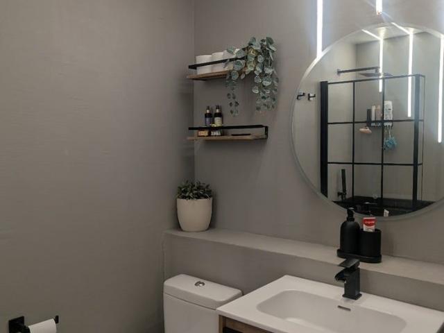 2 Bed Flat, Morville House, SW18