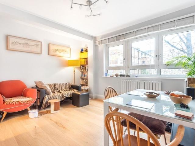 2 Bed Flat, Neckinger Estate, SE16
