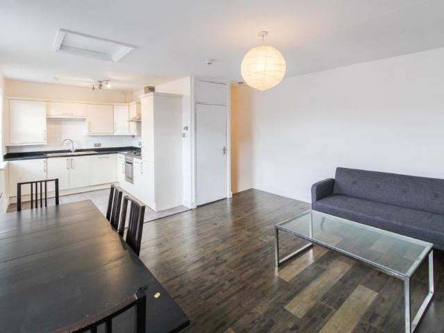 2 Bed Flat, New North Road, N1