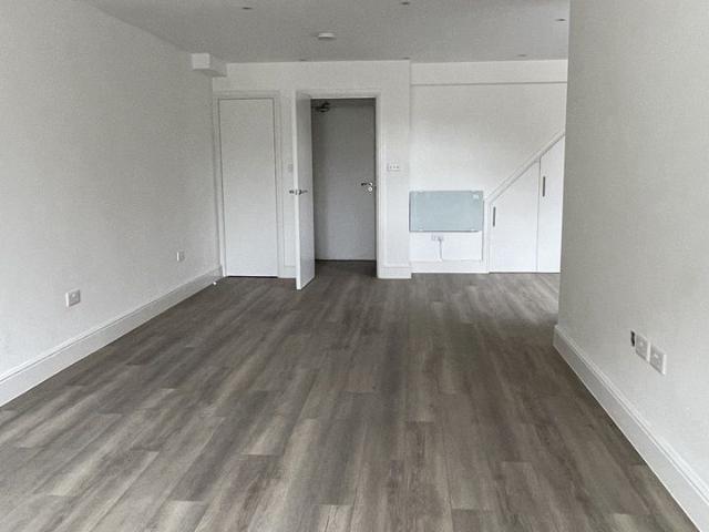 2 Bed Flat, Newlands Park, SE26