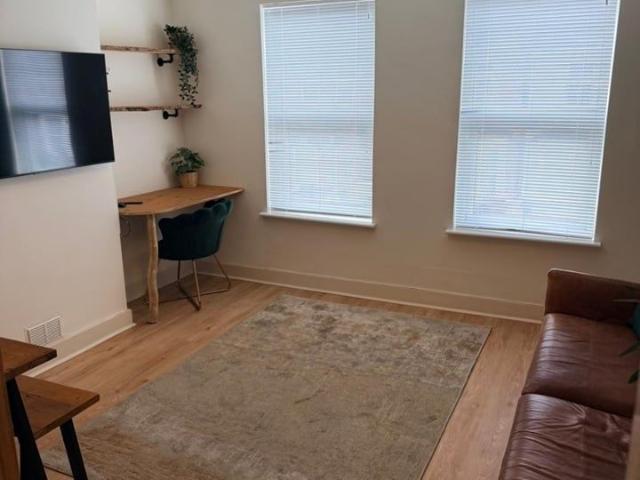 2 Bed Flat, Norfolk Road, RG30
