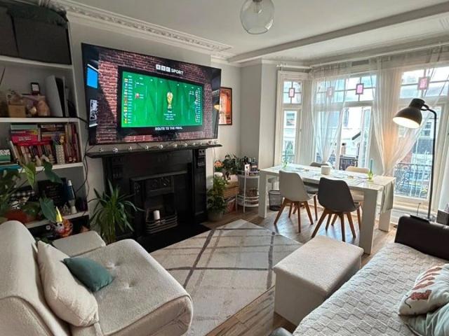 2 Bed Flat, Norroy Road, SW15