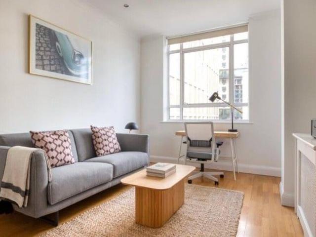 2 Bed Flat, North Block, SE1