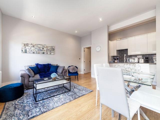 2 Bed Flat, North End Road, SW6