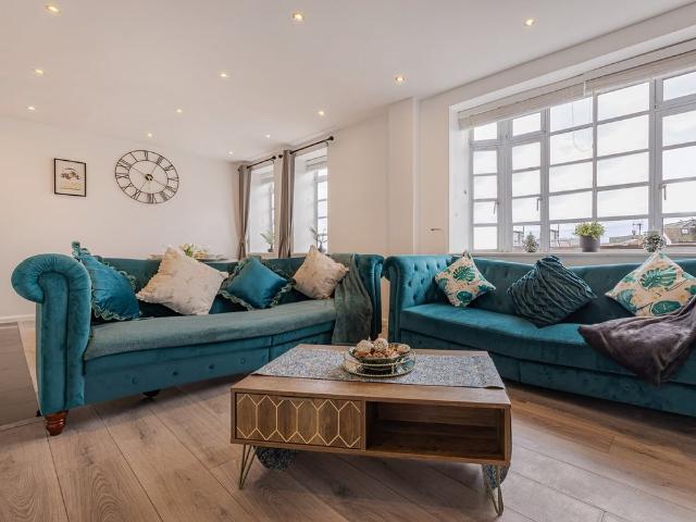2 Bed Flat, North Street, BN1