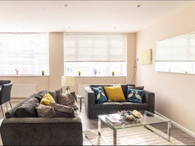 2 Bed Flat, North Street, BN1