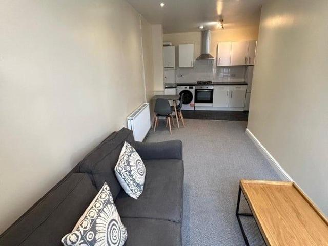 2 Bed Flat, North Woolwich Road, E16