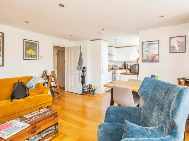 2 Bed Flat, Norwood Road, SE24