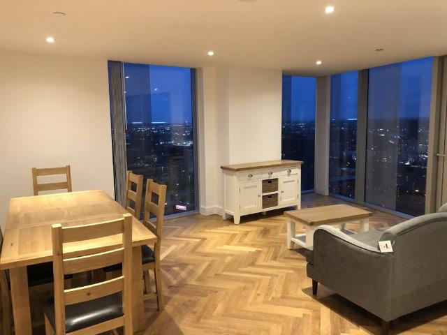 2 Bed Flat, Owen Street, M15
