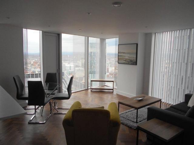2 Bed Flat, Owen Street, M15