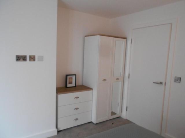 2 Bed Flat, Owen Street, M15