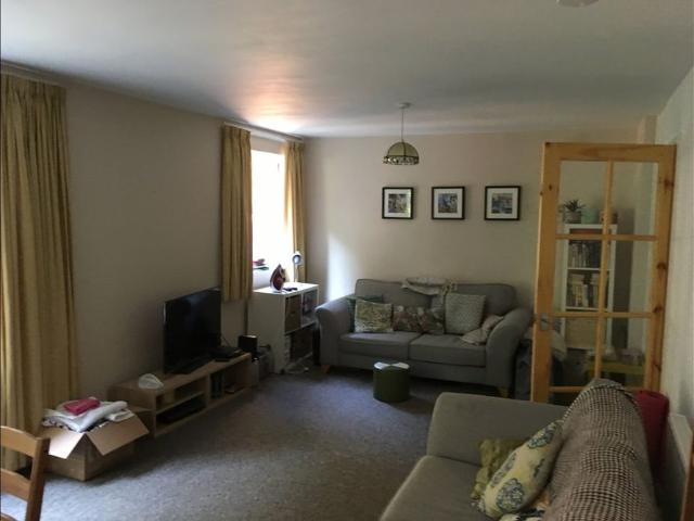 2 Bed Flat, Oak Hill Drive, B15