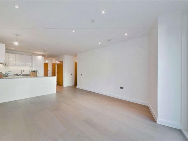 2 Bed Flat, Oculus House, IG11