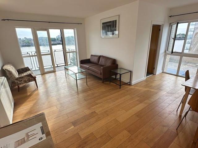 2 Bed Flat, Old Bellgate Place, E14