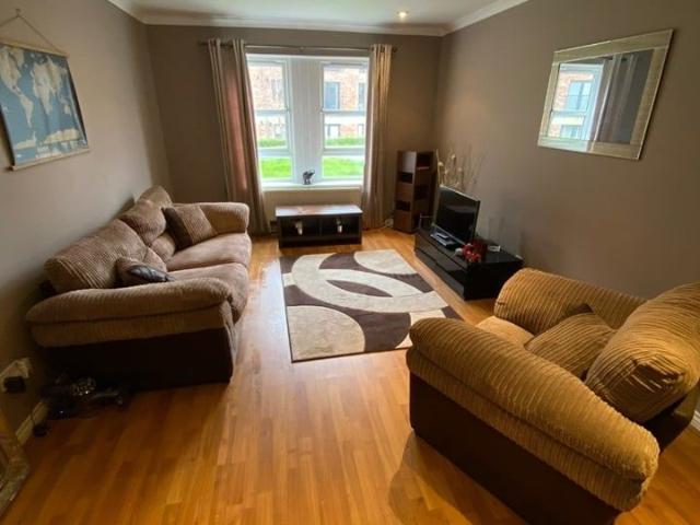 2 Bed Flat, Old Castle Gardens, G44