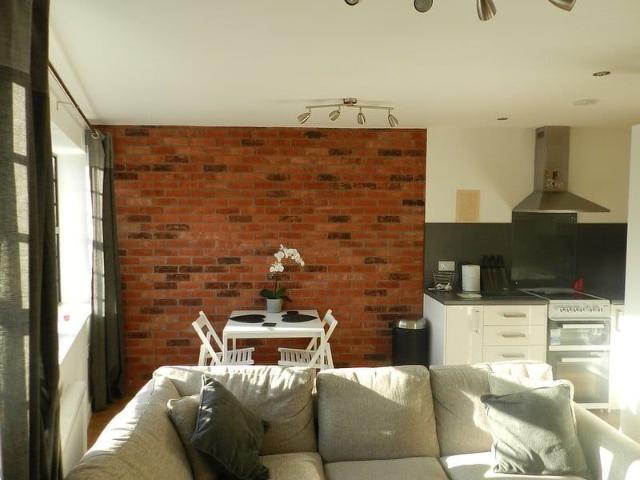2 Bed Flat, Old Chapelfields, CV5