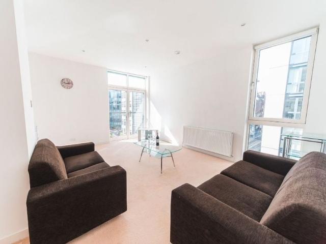 2 Bed Flat, Oswald Street, G1