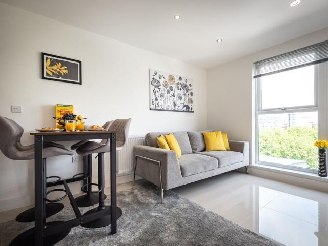 2 Bed Flat, Atlantic Mansions, SO14