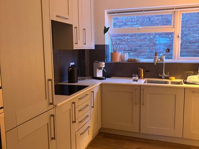 2 bed flat available for 2 months