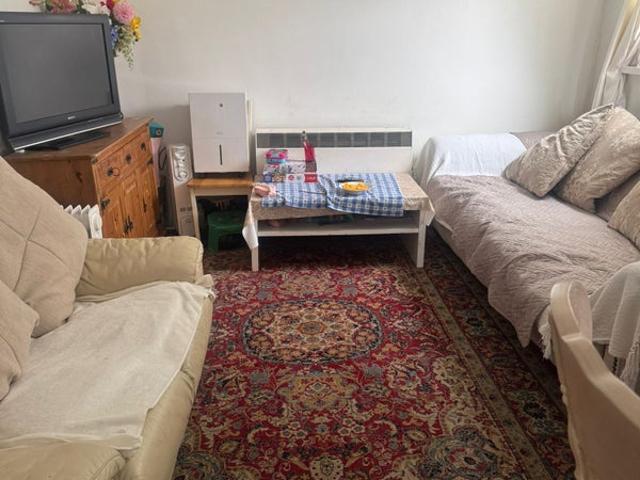 2 bed flat available in Prime location at E6