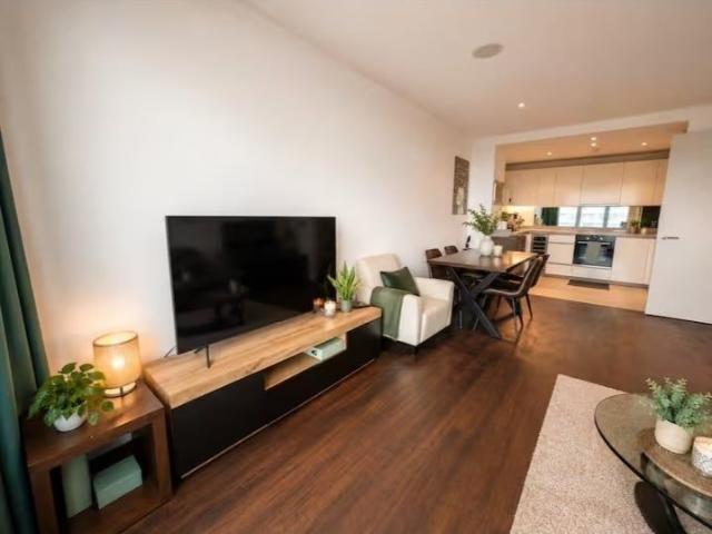2 Bed Flat, Ability Place, E14