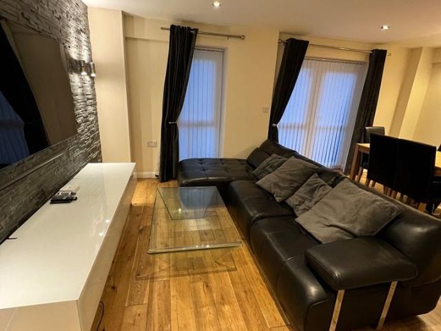 2 Bed Flat, Adrian House, E15