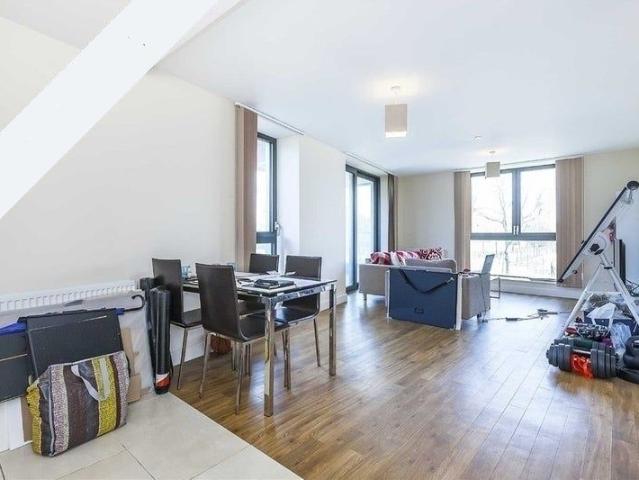 2 Bed Flat, Agnes George Walk, E16