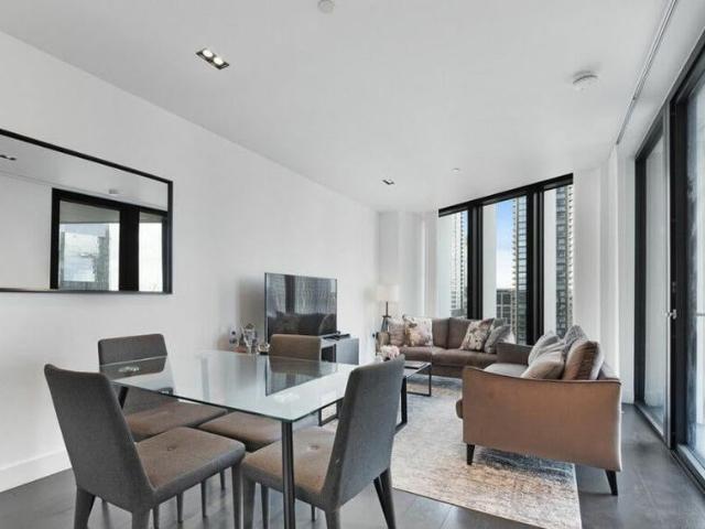 2 Bed Flat, Amory Tower, E14