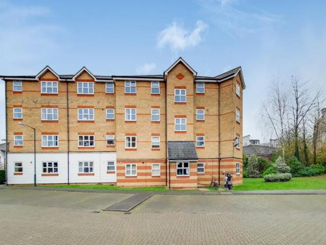 2 bed flat / apartment basevi way deptford se8 truepenny's