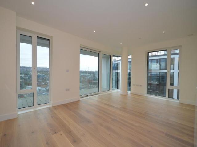 2 bed flat / apartment hampton apartments woolwich se18 truepenny's