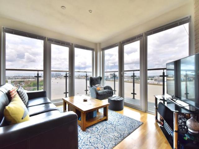 2 bed flat / apartment mizzen mast house woolwich se18 truepenny's