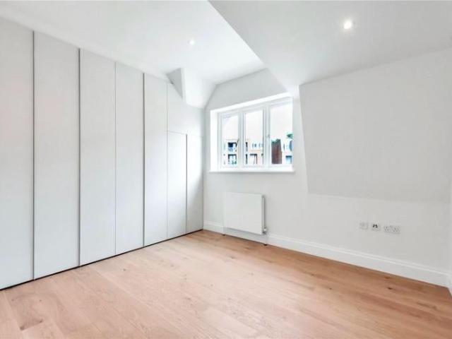 2 Bed Flat, Ardwick Road, NW2