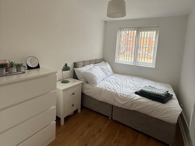 2 Bed Flat, Armstrong Quay, L3