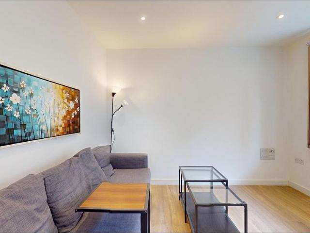 2 Bed Flat, Ashton Reach, SE16