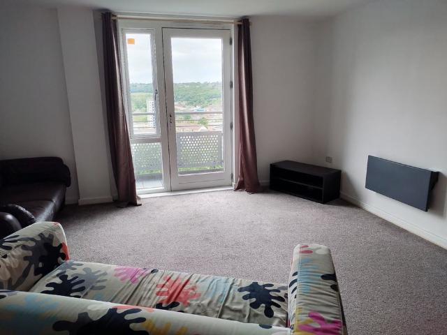2 Bed Flat, Aspect, LS2