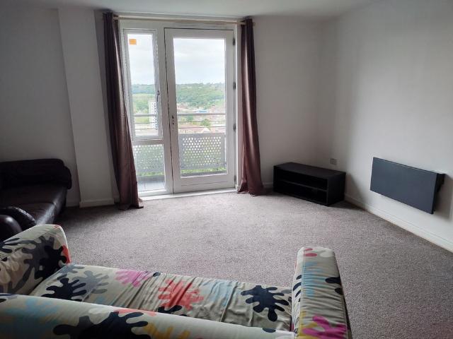 2 Bed Flat, Aspect, LS2