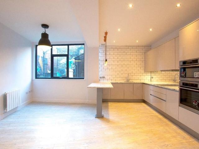 2 Bed Flat, Back Piccadilly, M1