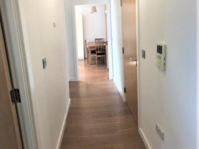 2 Bed Flat, Barge Walk, SE10