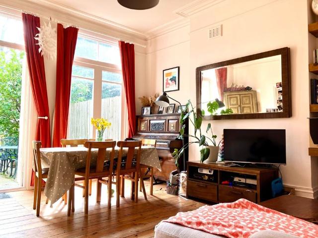 2 Bed Flat, Bargery Road, SE6