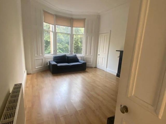 2 Bed Flat, Barrington Drive, G4