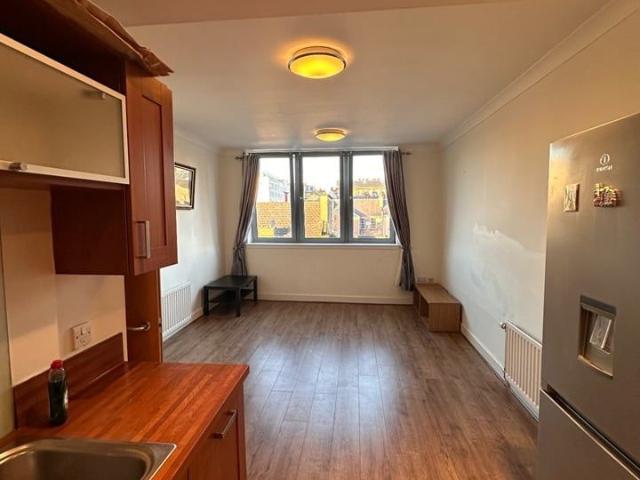 2 Bed Flat, Bath Street, G2