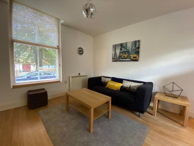 2 Bed Flat, Bed Fully Furnished Luxury, LE1
