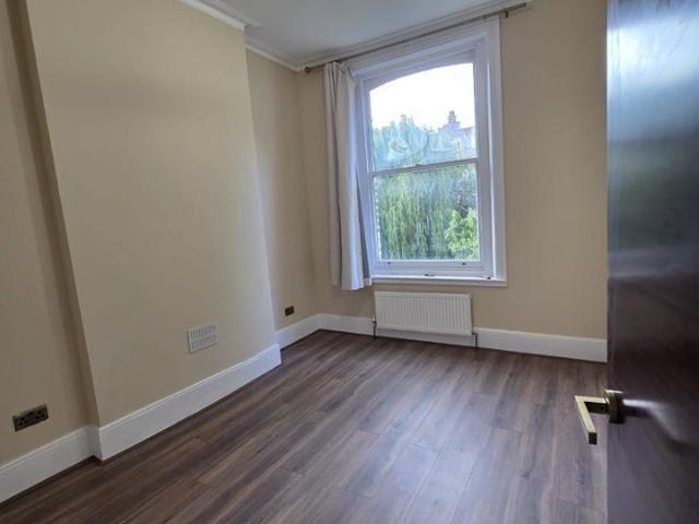2 Bed Flat, Bedford Court, N16