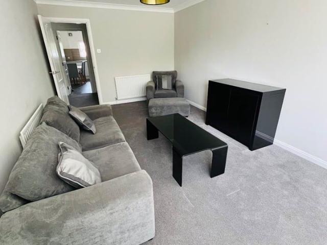 2 Bed Flat, Beith St, G11