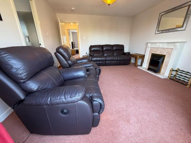 2 Bed Flat, Belgrave Terrace, AB25